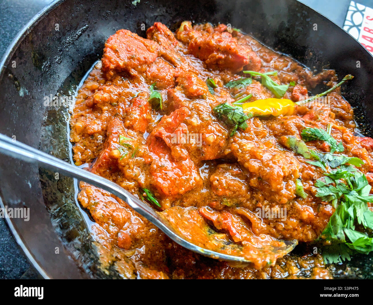 Spicy chicken balti curry hi-res stock photography and images - Alamy