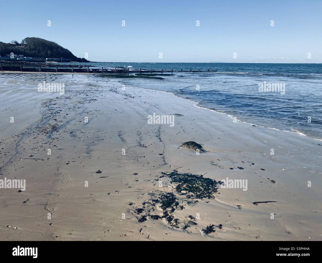 On the beach at Colwell Bay, Isle of Wight Stock Photo - Alamy