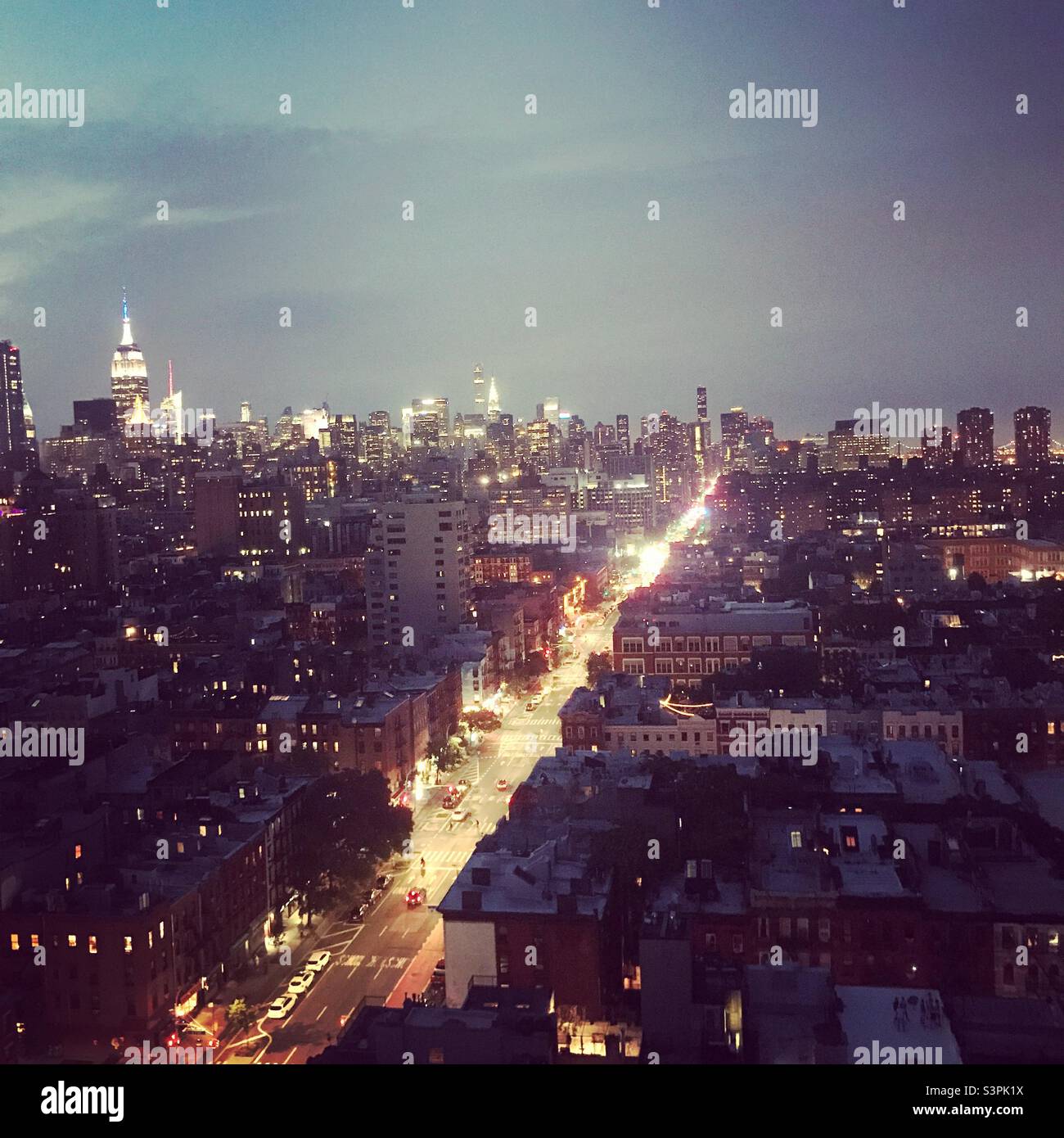 Nyc first avenue hi-res stock photography and images - Alamy