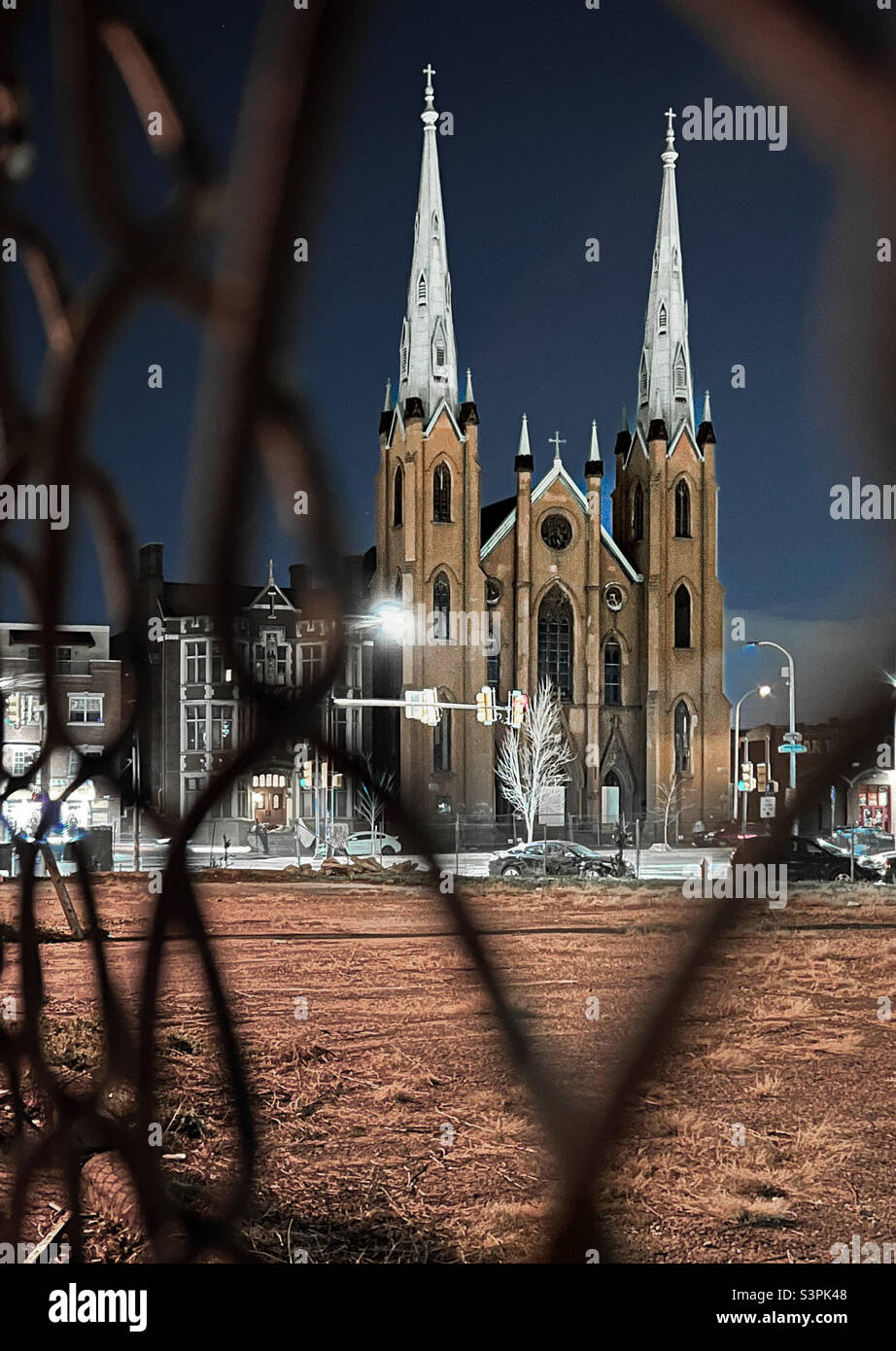 walking the streets of philadelphia at night Stock Photo - Alamy