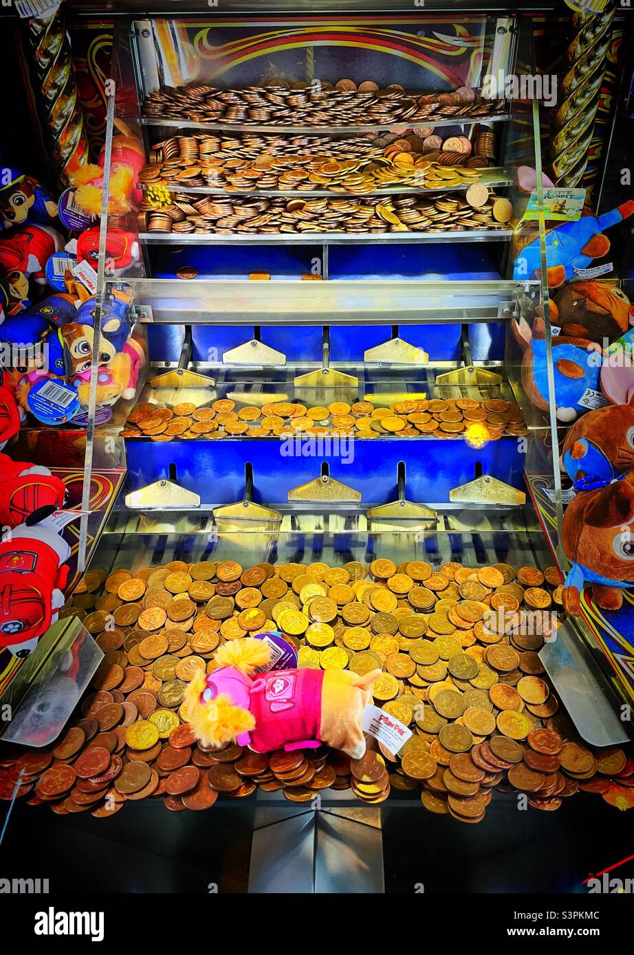Coin pusher hi-res stock photography and images - Alamy