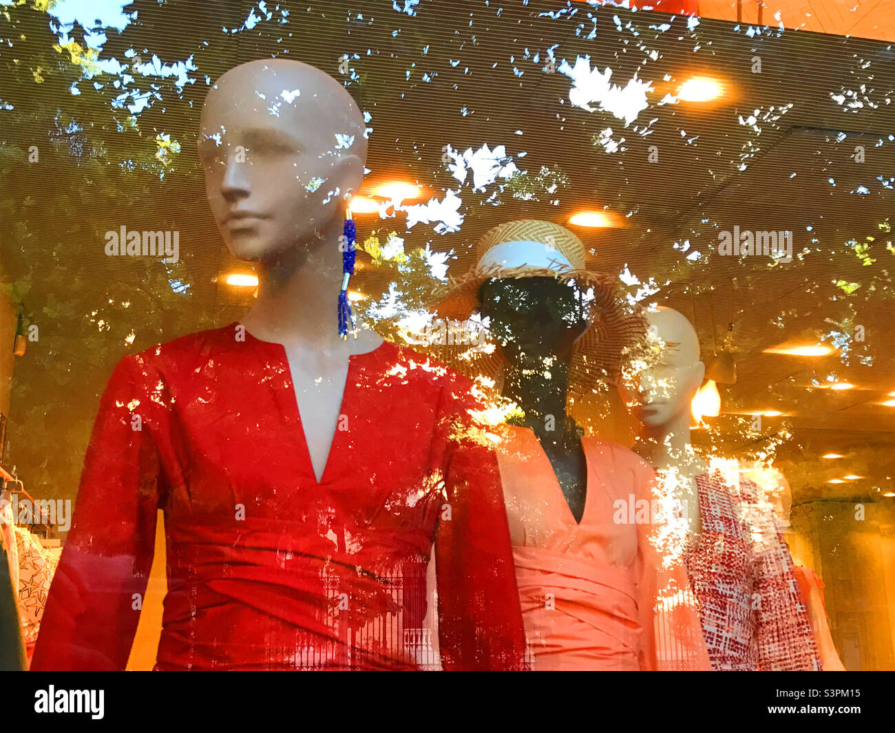 Mannequins in a shop window. Madrid, Spain Stock Photo - Alamy