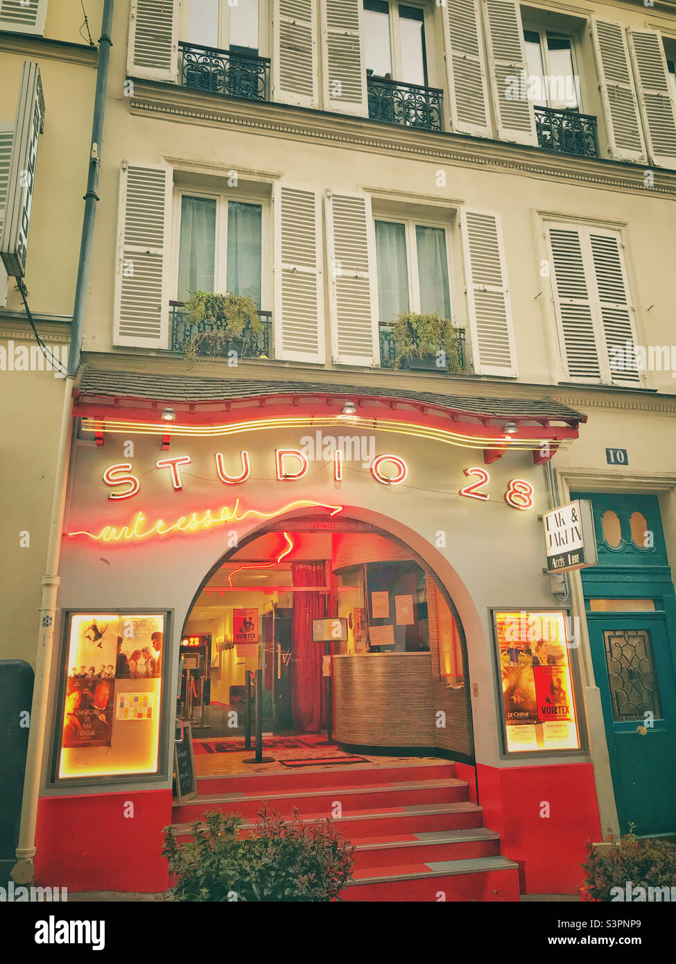The exterior of the popular Studio 28 Cinema in Montmartre, Paris Stock ...