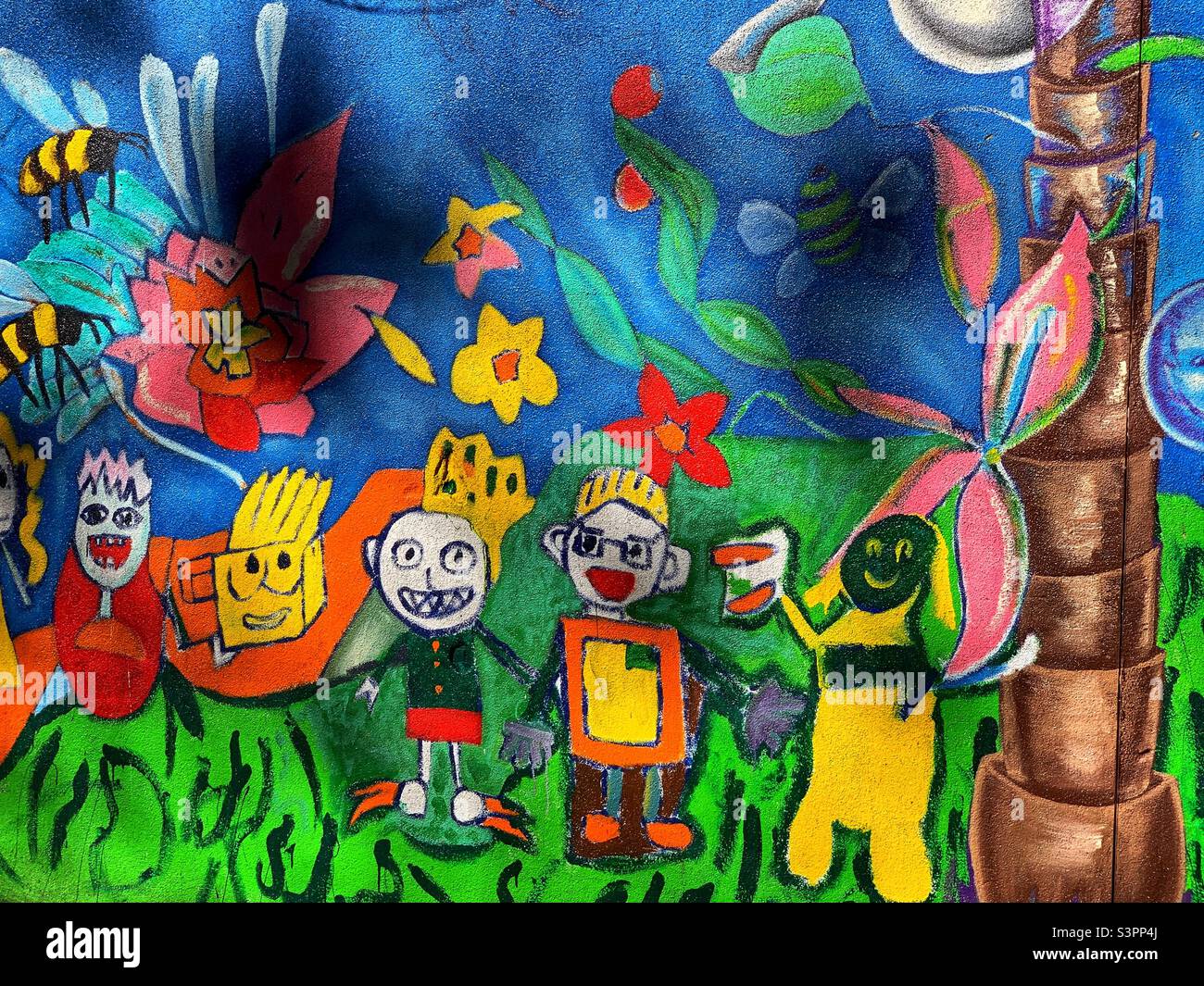Kids mural hi-res stock photography and images - Alamy
