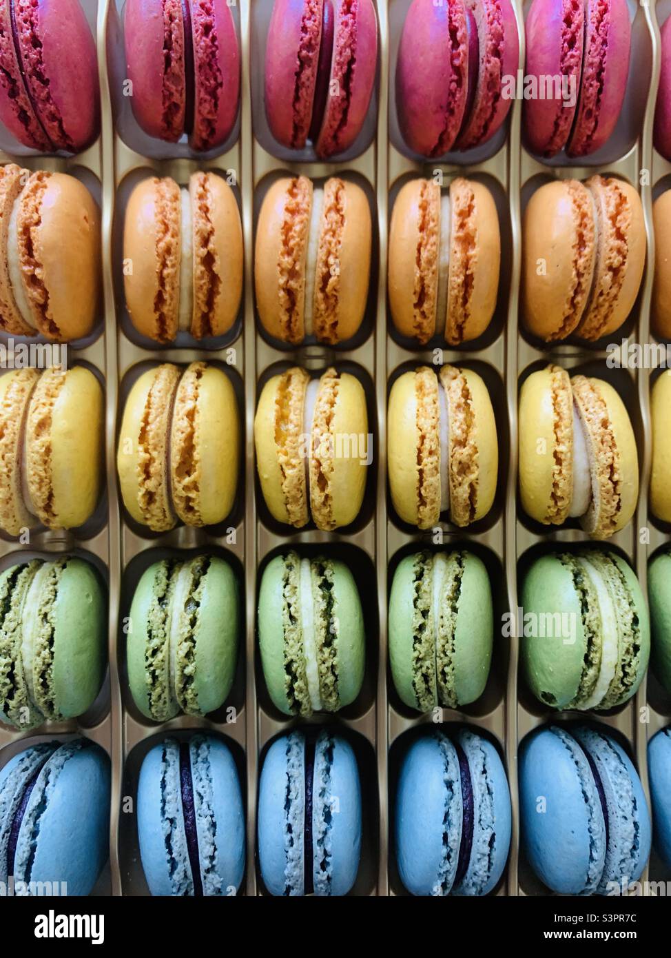 Rainbow cookie hi-res stock photography and images - Alamy