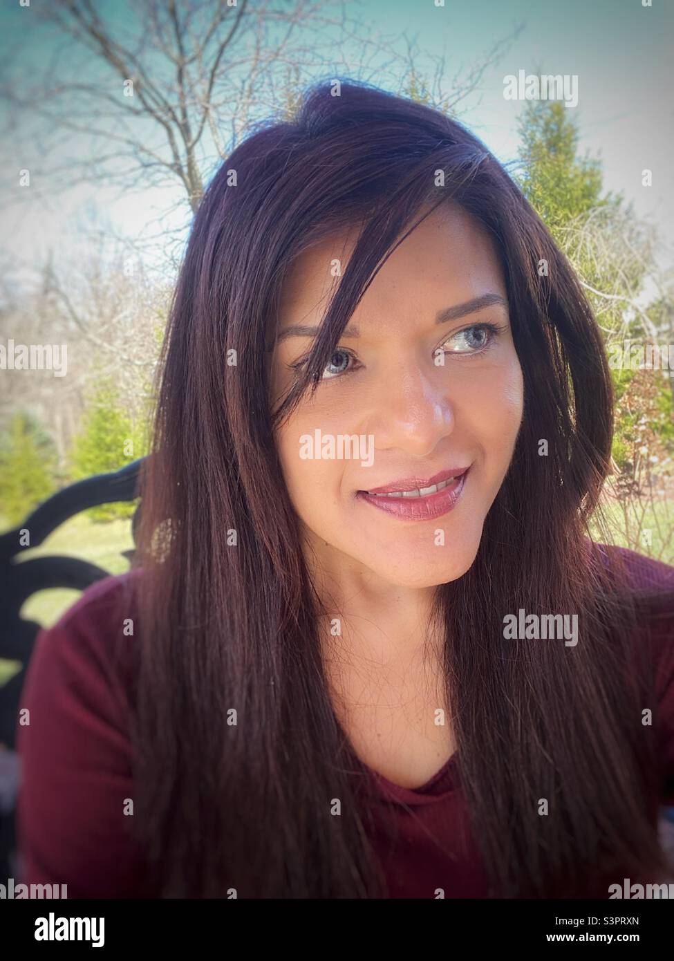 Subtly smiling hi-res stock photography and images - Alamy