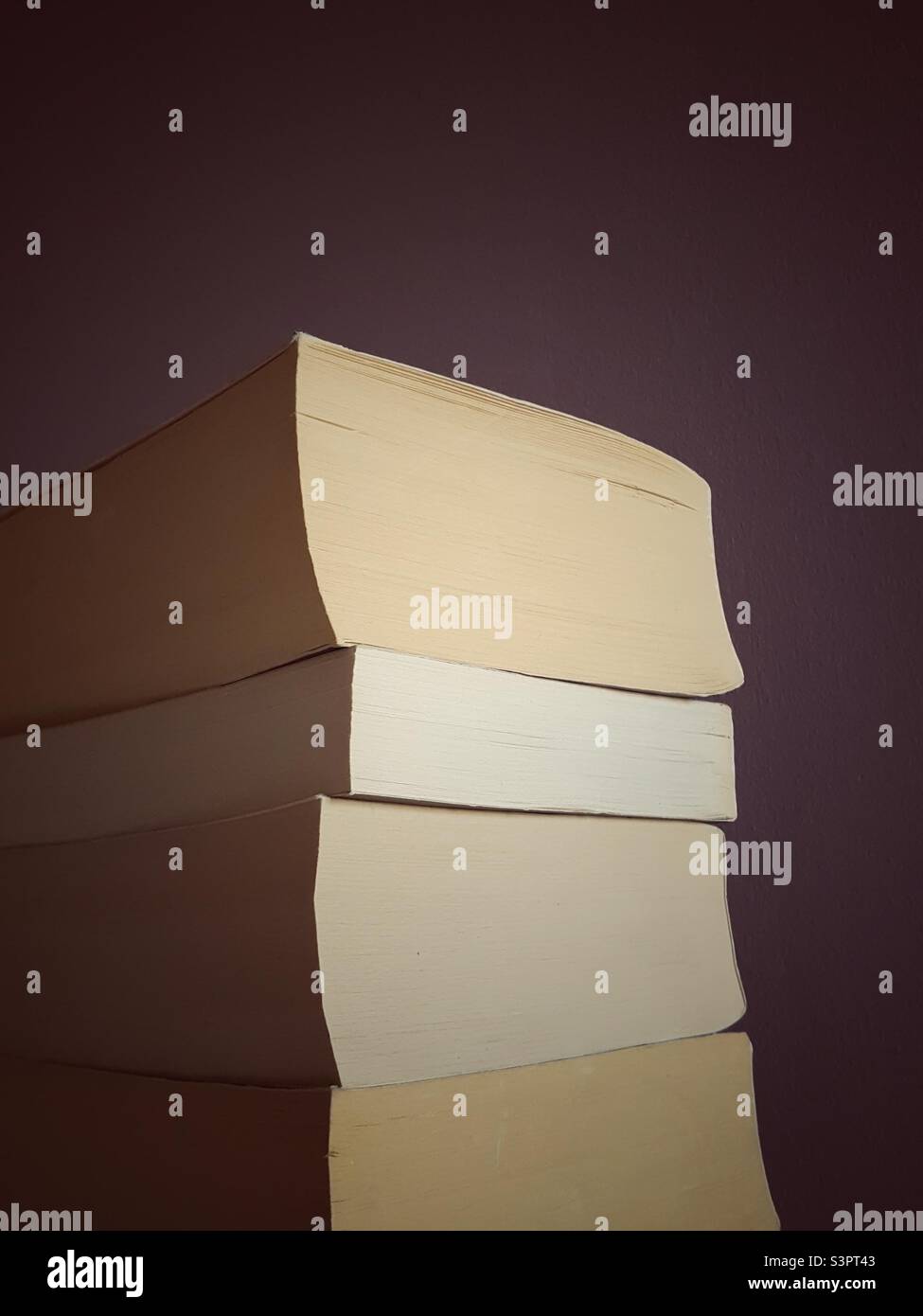 Paperback copy hi-res stock photography and images - Alamy