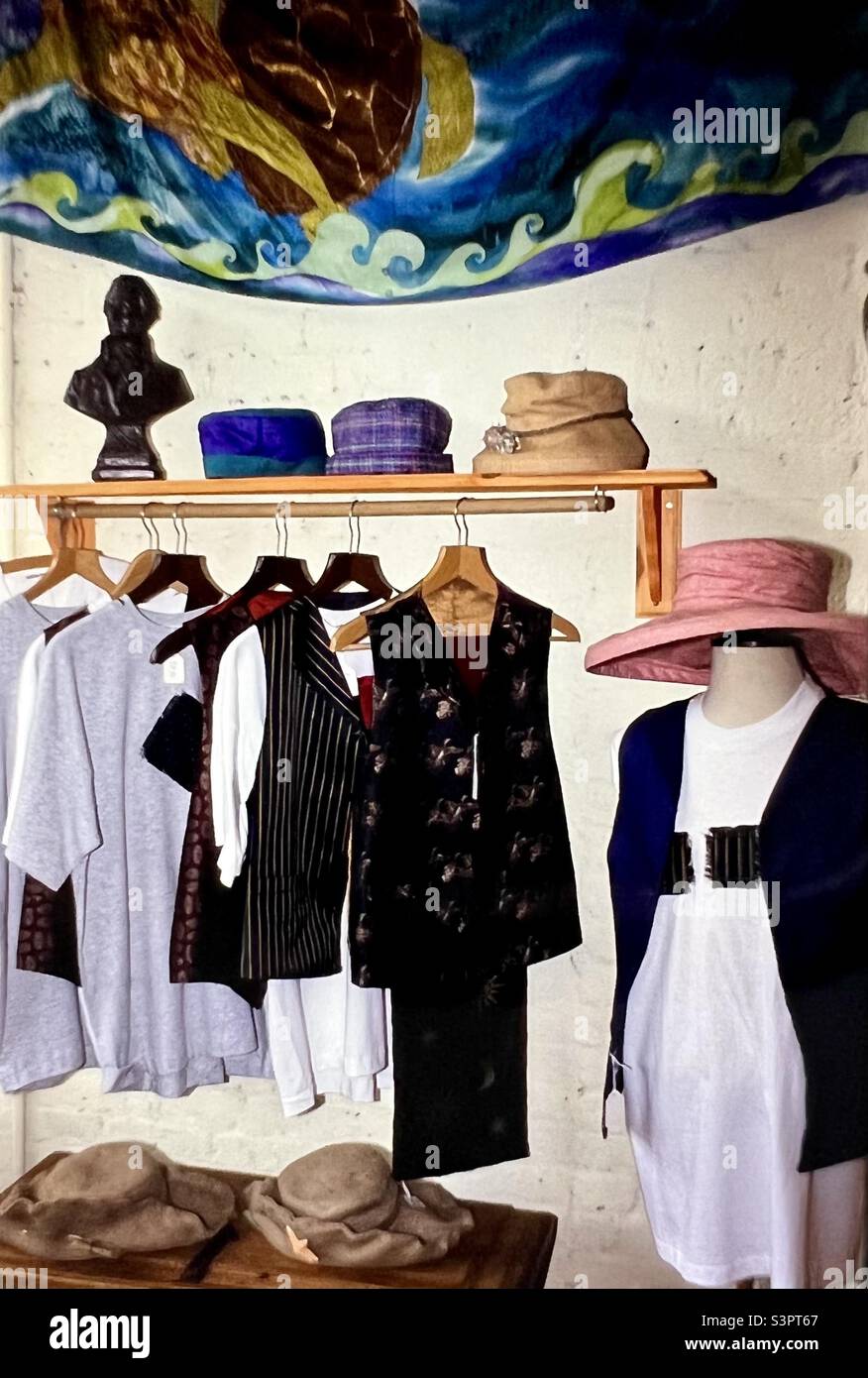 Vintage style Spitalfields market shop London Stock Photo - Alamy