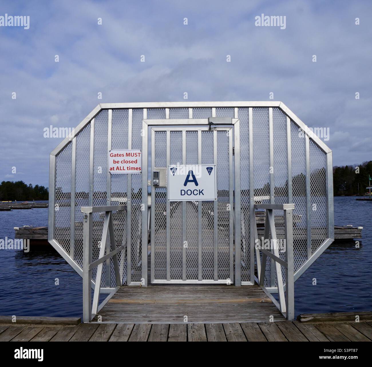 Gated Dock A in Gravenhurst on Muskoka Lake Stock Photo - Alamy