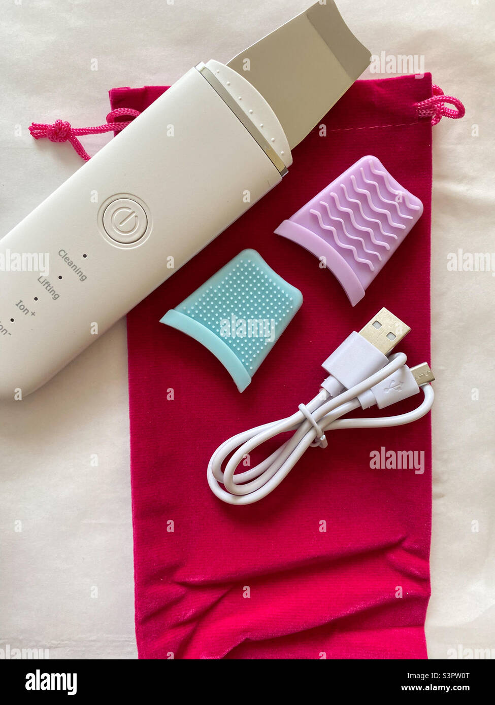 Ultrasonic peeling is a surface physical peeling that provides ...