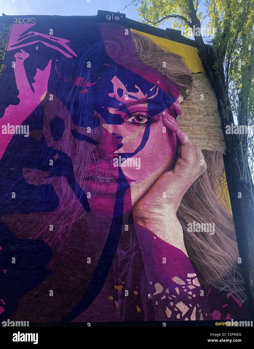 Street art bucharest hi-res stock photography and images - Alamy