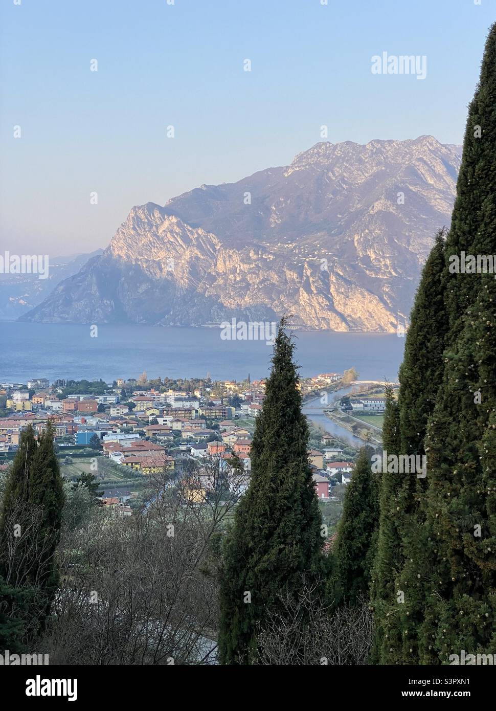 Arco lake garda hi-res stock photography and images - Alamy