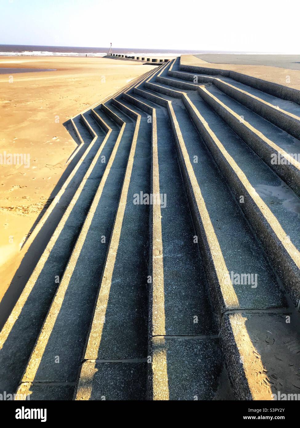 Lincolnshire coast beach concrete hi-res stock photography and images ...