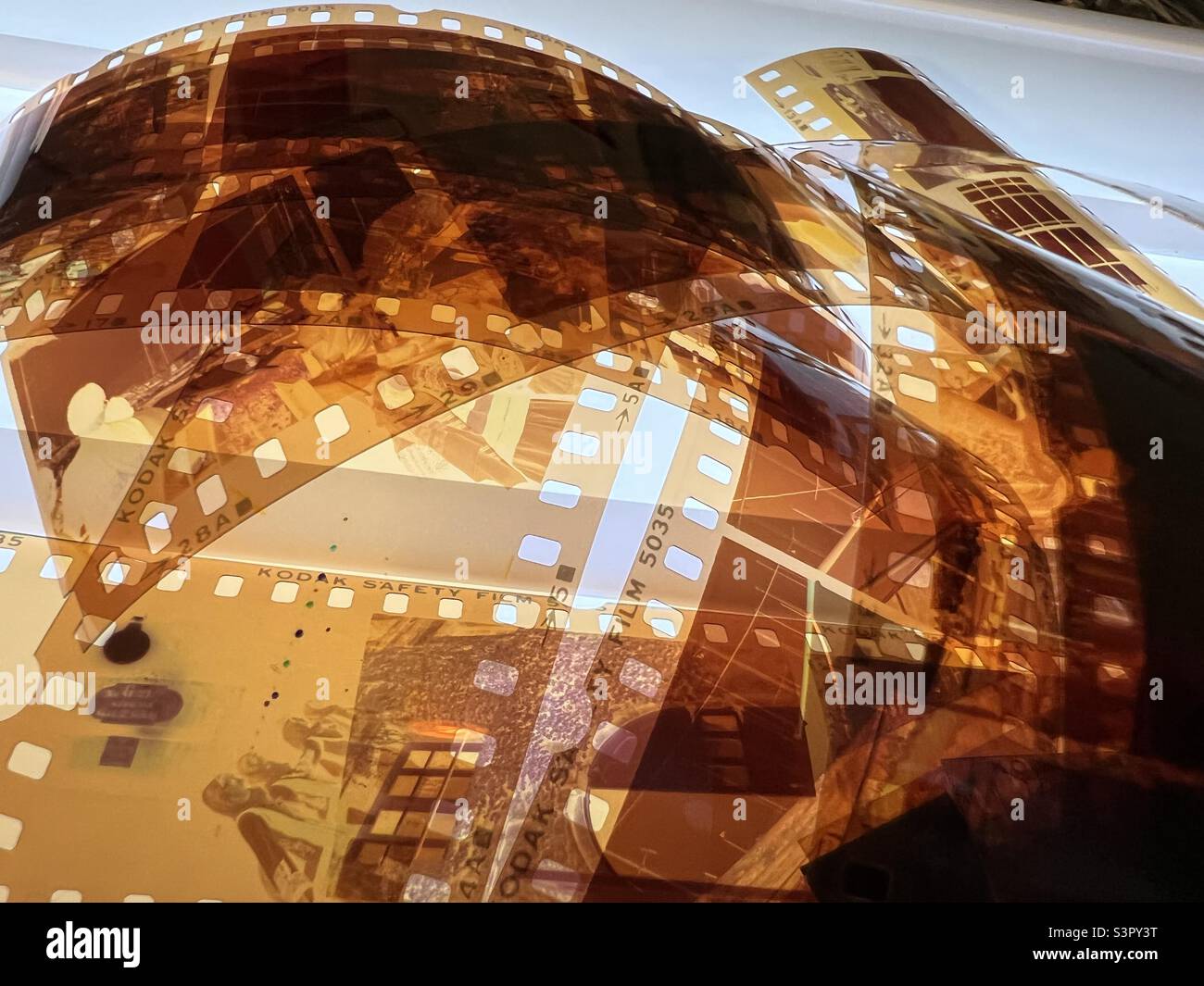 Film negatives hi-res stock photography and images - Alamy