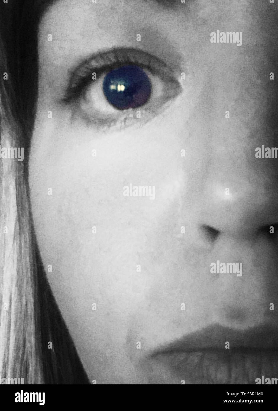 Behind the eyes Stock Photo - Alamy