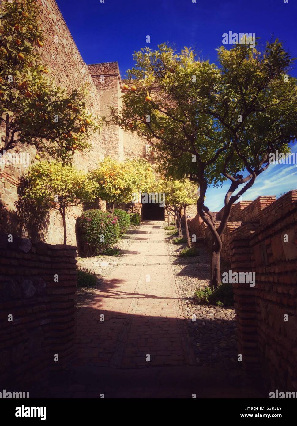 Cobbled slope hi-res stock photography and images - Alamy