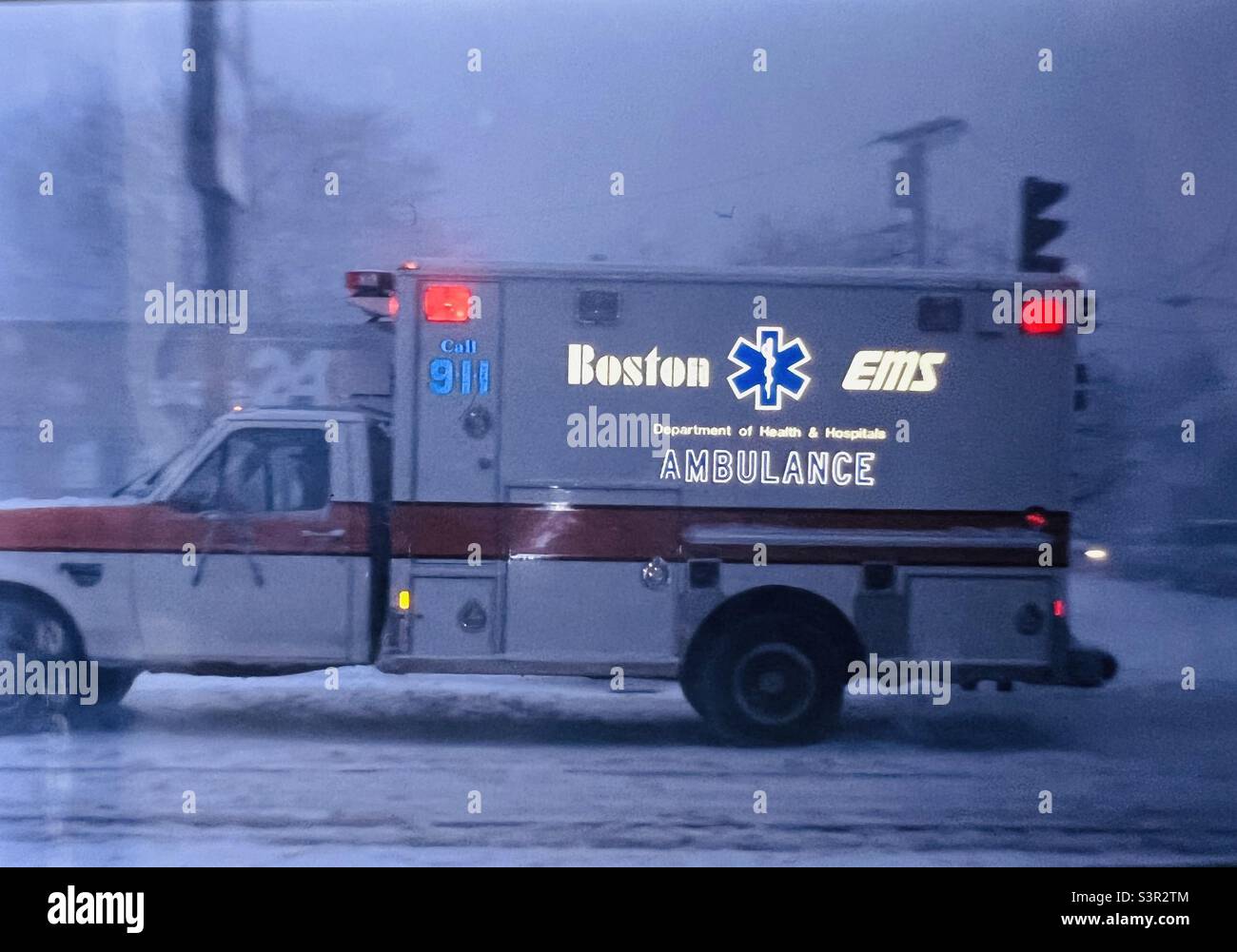 Boston Ambulance Emergency Services During Blizzard Stock Photo - Alamy
