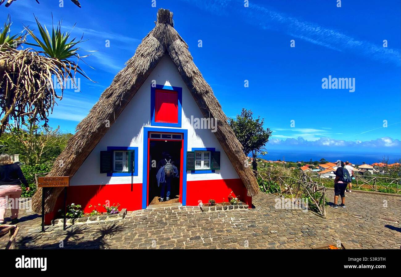 Santana houses. Madeira Stock Photo - Alamy