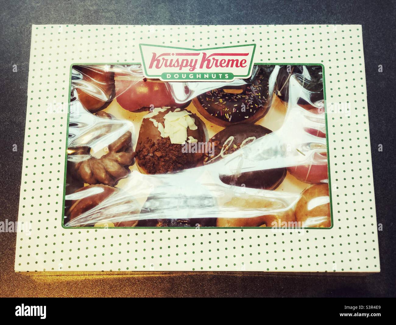 Krispy kreme box hi-res stock photography and images - Alamy
