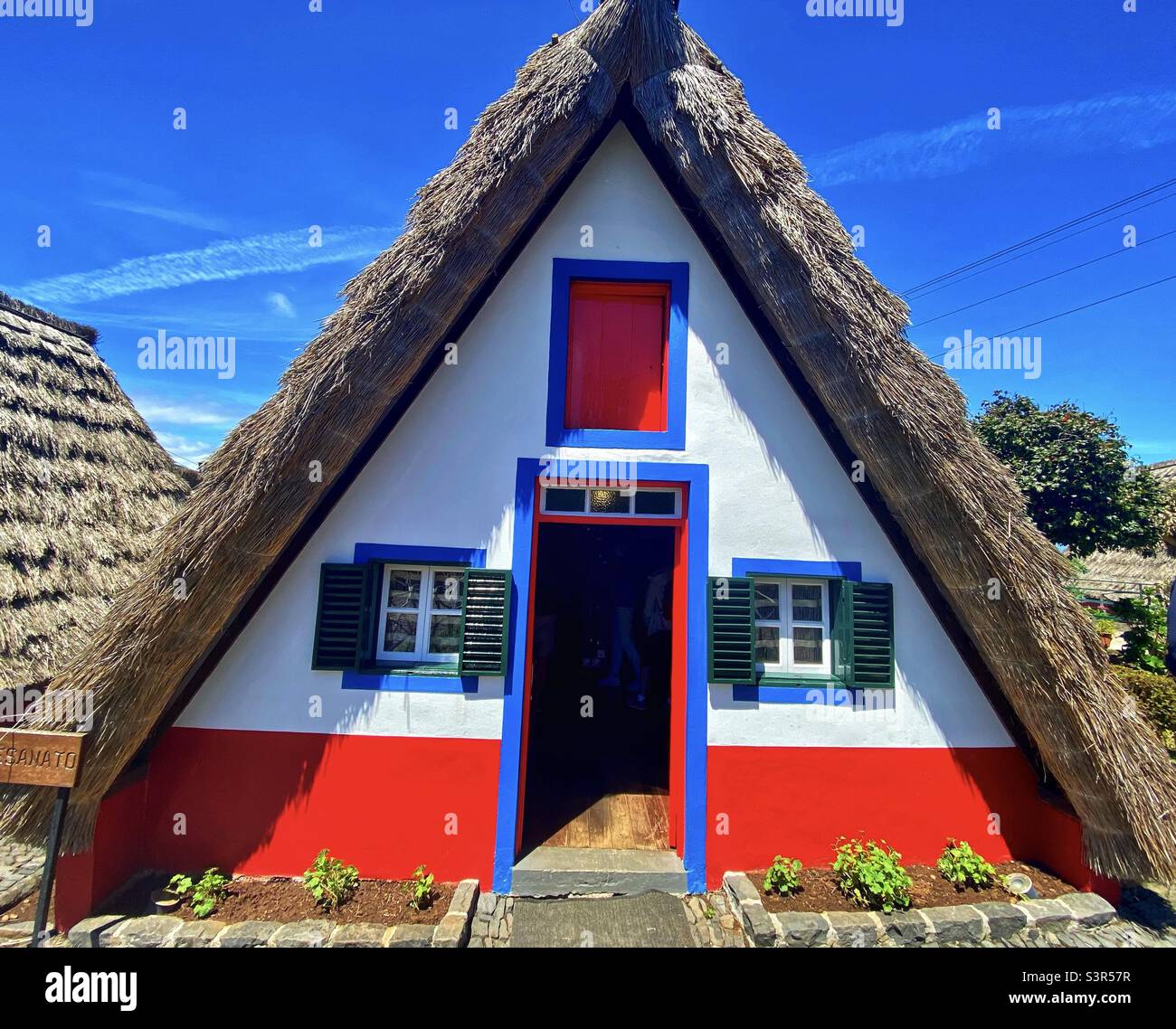 Santana houses. Madeira Stock Photo - Alamy