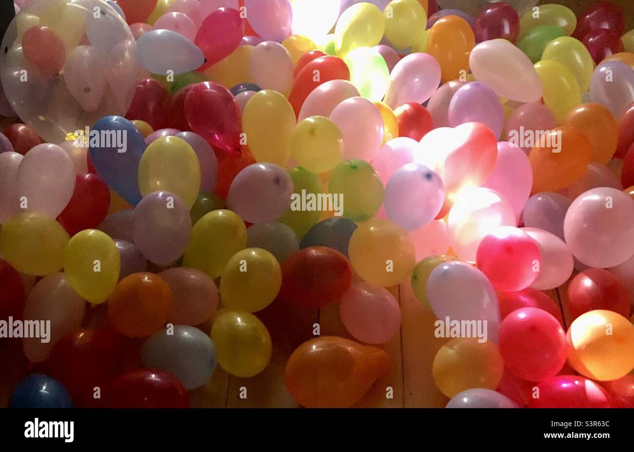Hundreds Balloons High Resolution Stock Photography and Images - Alamy