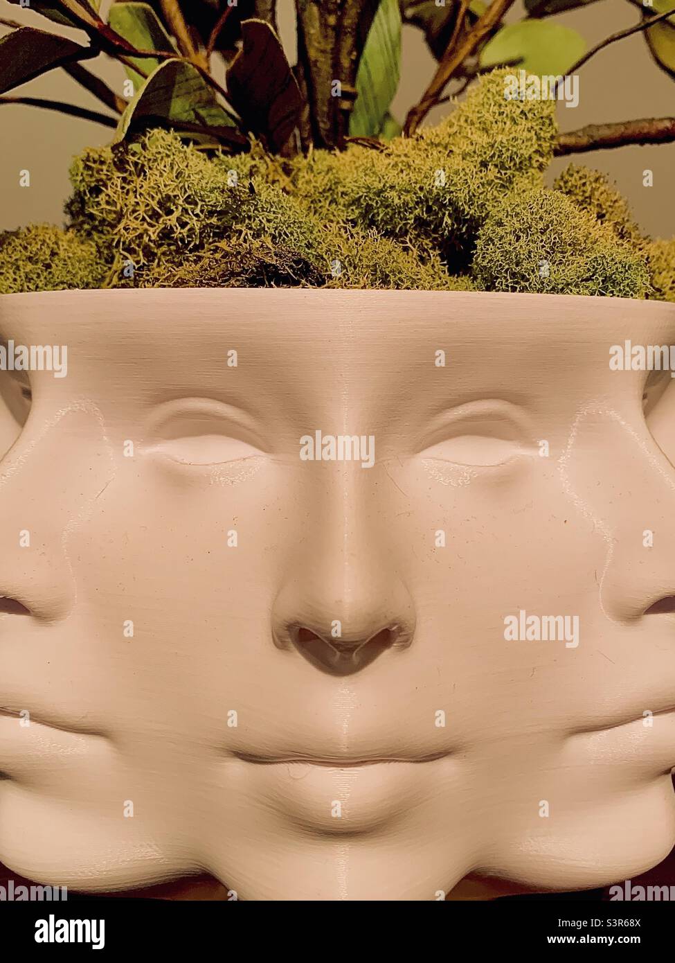 Open mind hi-res stock photography and images - Alamy