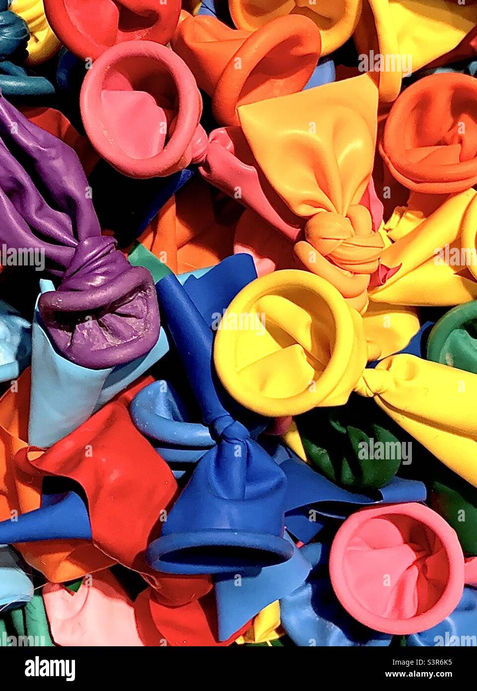 Popped balloons hi-res stock photography and images - Alamy