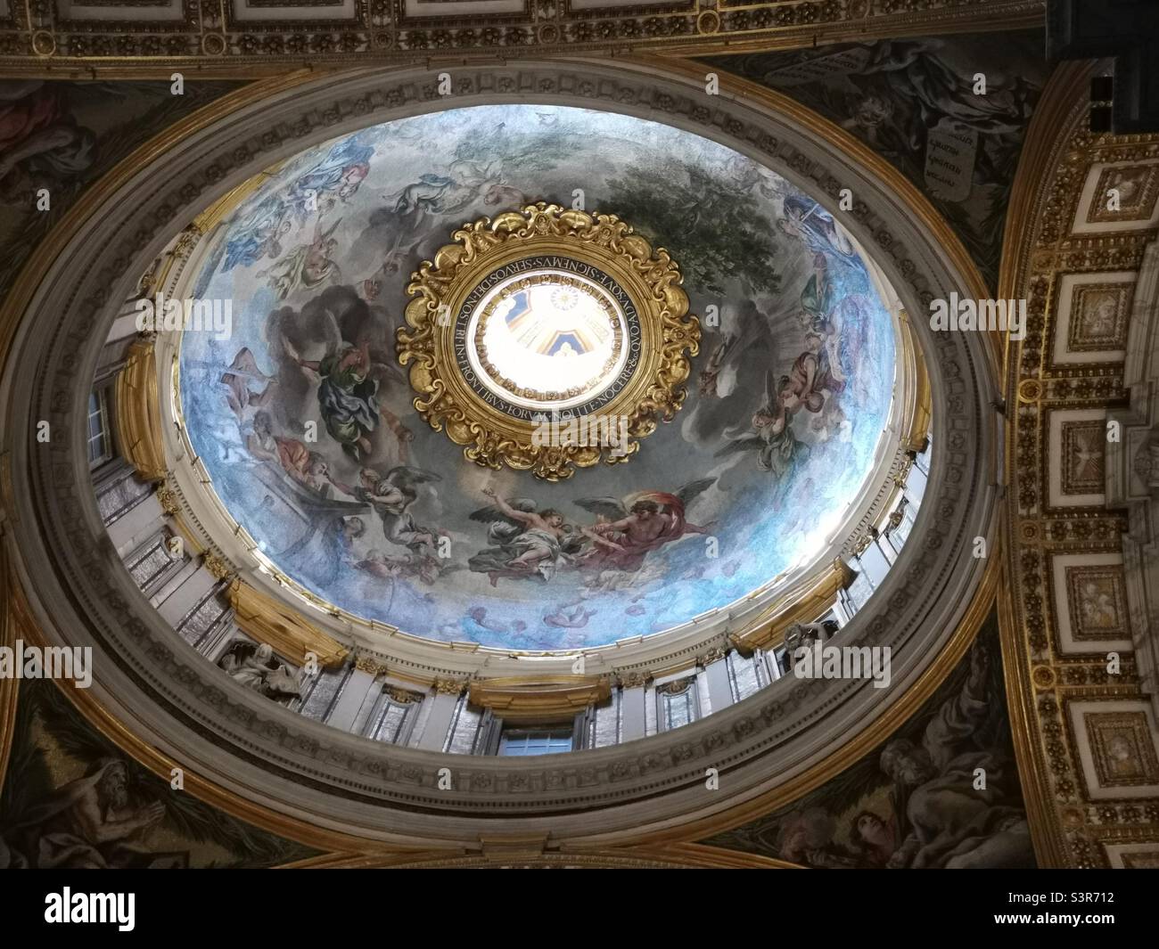 Painting mural st peters basilica hi-res stock photography and images ...
