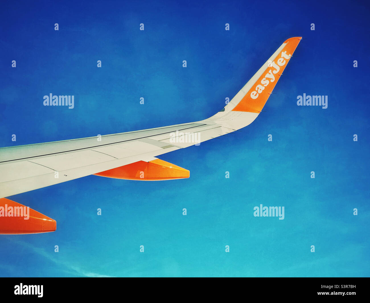The view from seat 23F - the wing and engines of an easyJet Airbus A320 ...