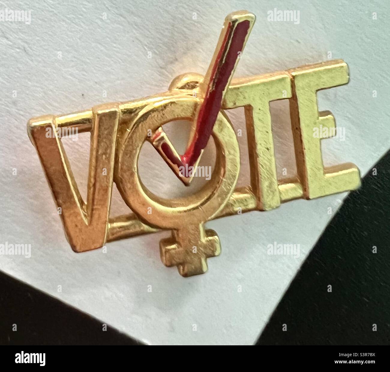 Pro choice VOTE vintage 1970’s Women’s Pro choice badge Stock Photo - Alamy