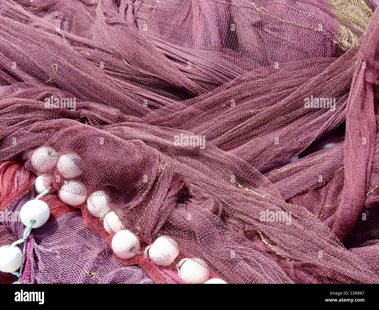 Red nets hi-res stock photography and images - Alamy