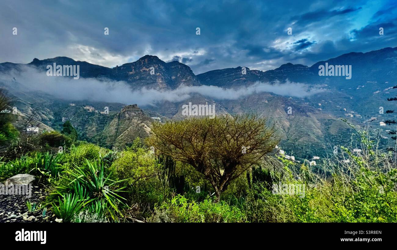 Yemen view hi-res stock photography and images - Alamy