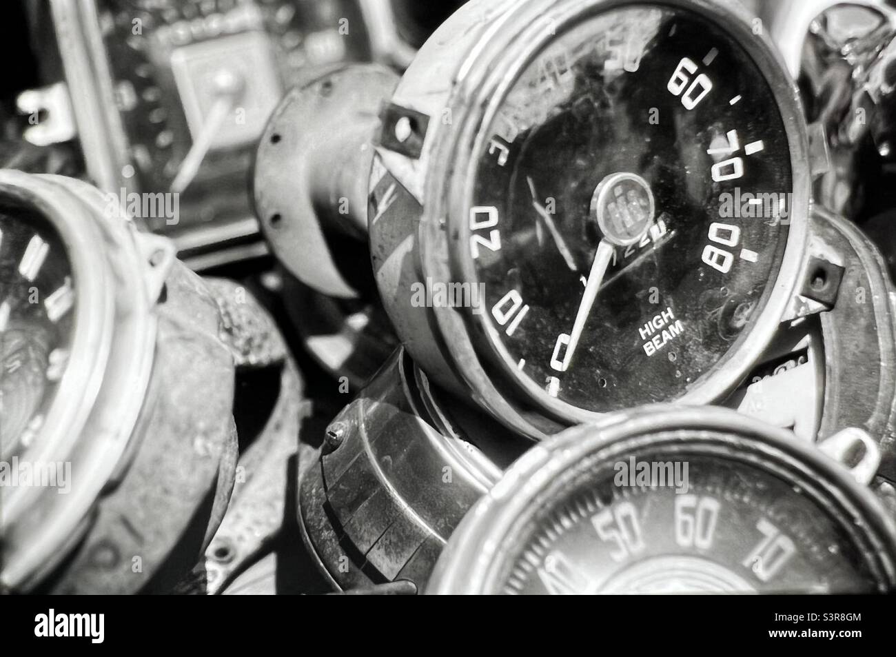 Speedometers hi-res stock photography and images - Alamy