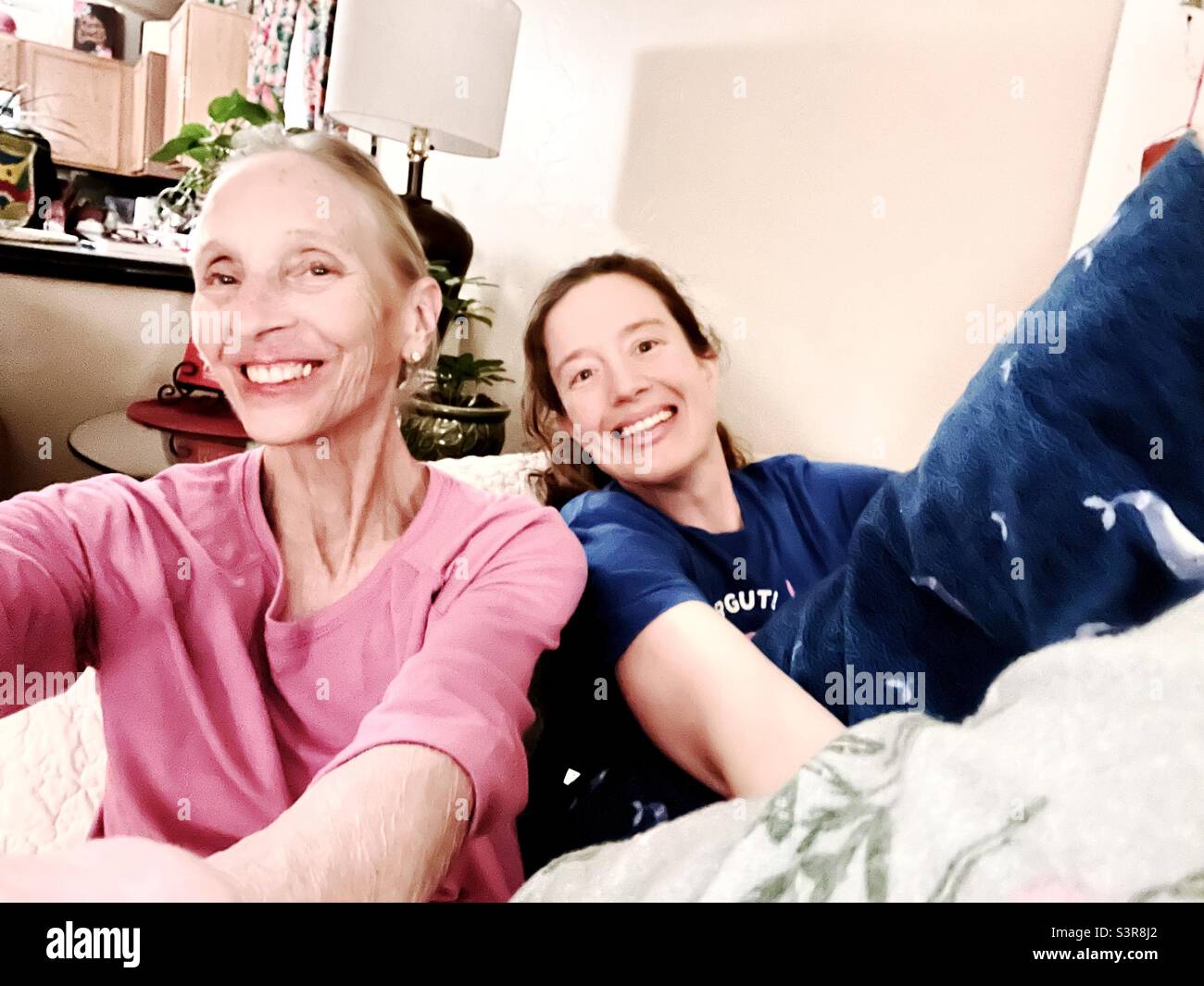 Girls slumber party hi-res stock photography and images - Alamy