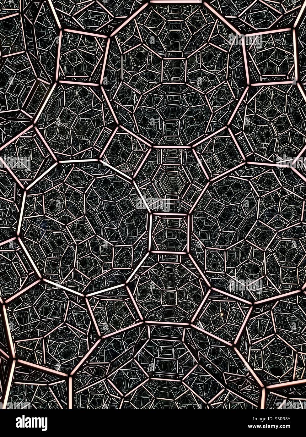 Abstract mirror art hi-res stock photography and images - Alamy