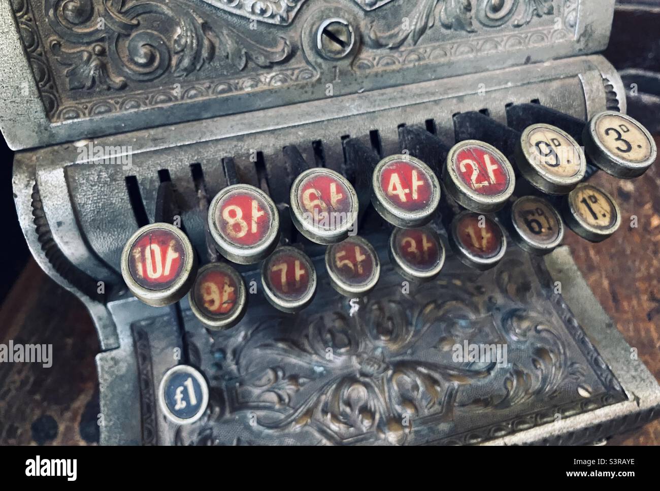 Old cash register Stock Photo - Alamy