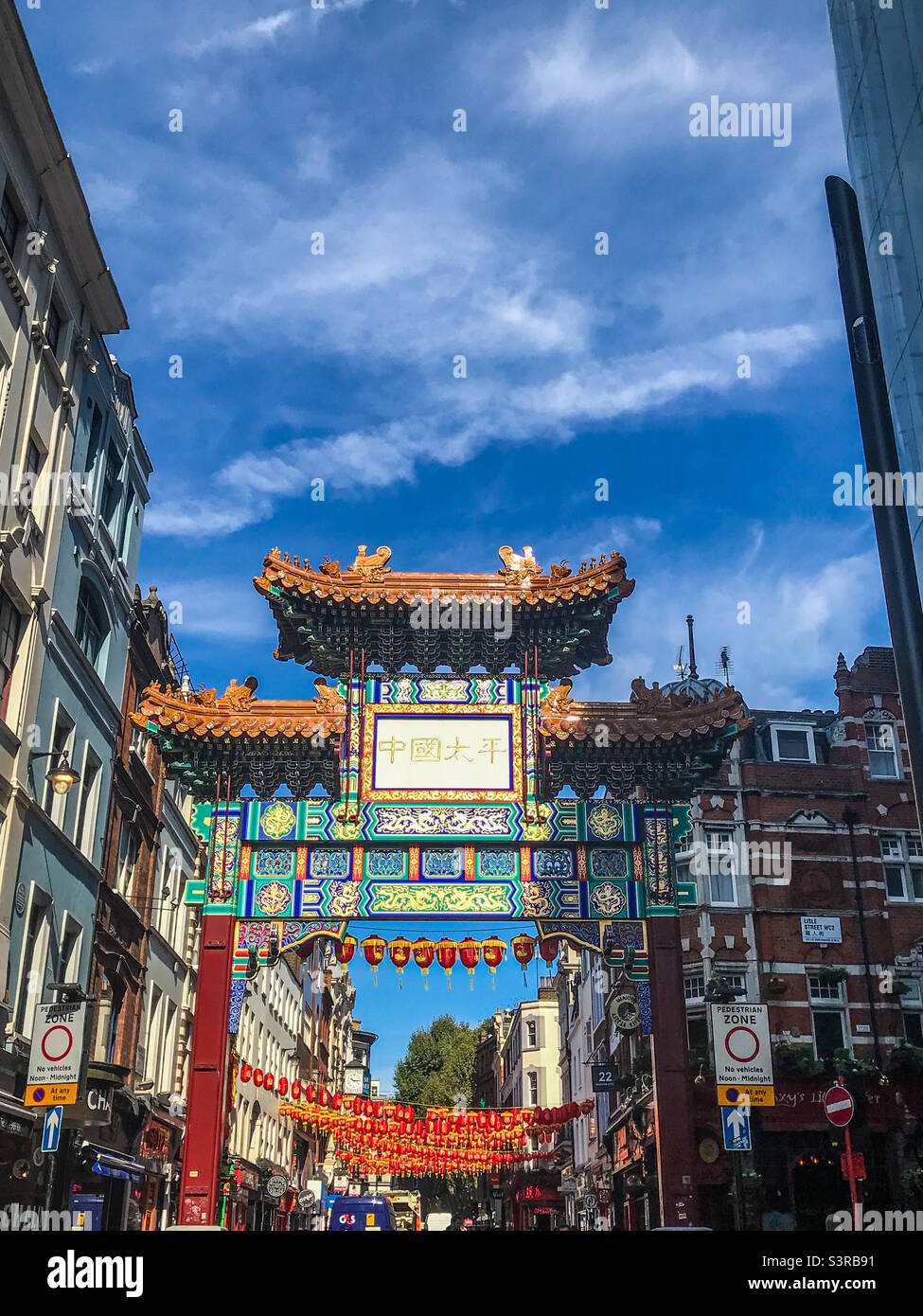 London asian community hi-res stock photography and images - Alamy
