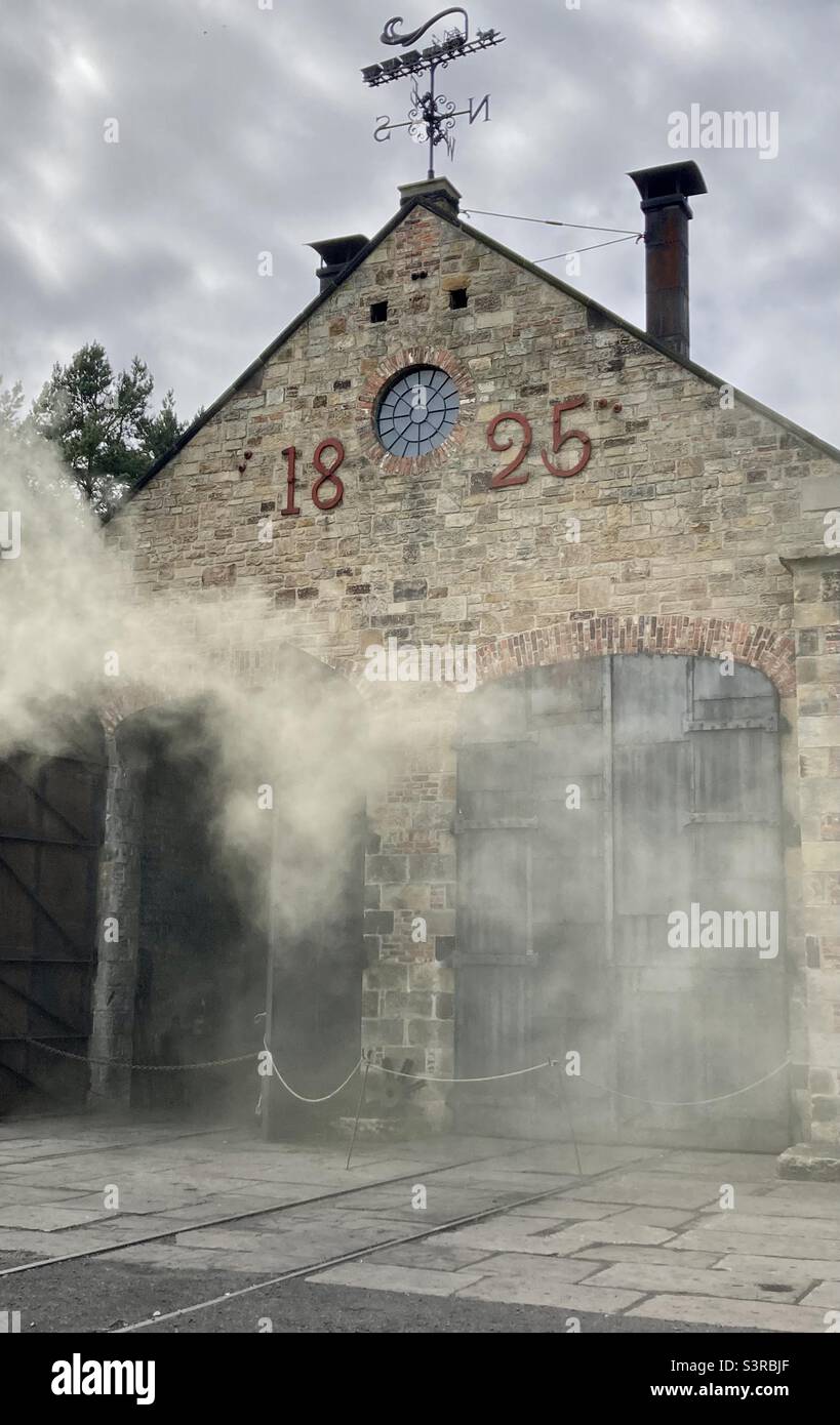 Steam engine shed hi-res stock photography and images - Alamy
