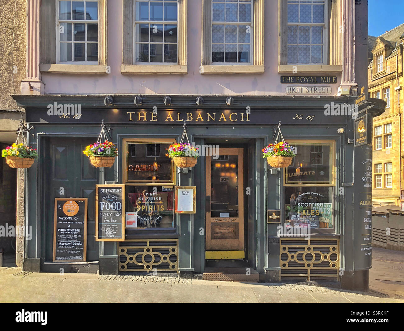 The Albanach (which means Scottish in Gaelic) pub on the Royal Mile ...