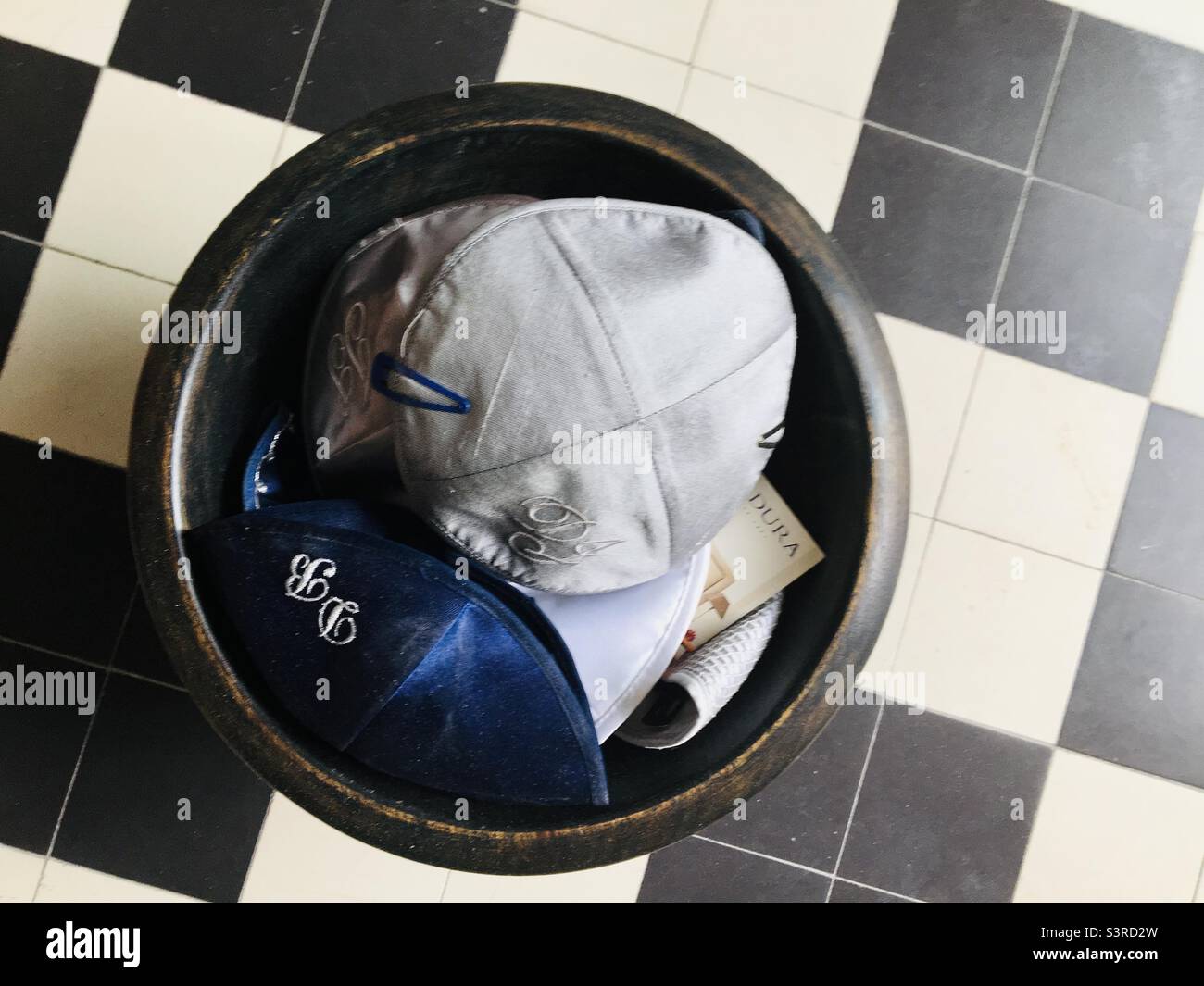 Jewish caps hi-res stock photography and images - Alamy