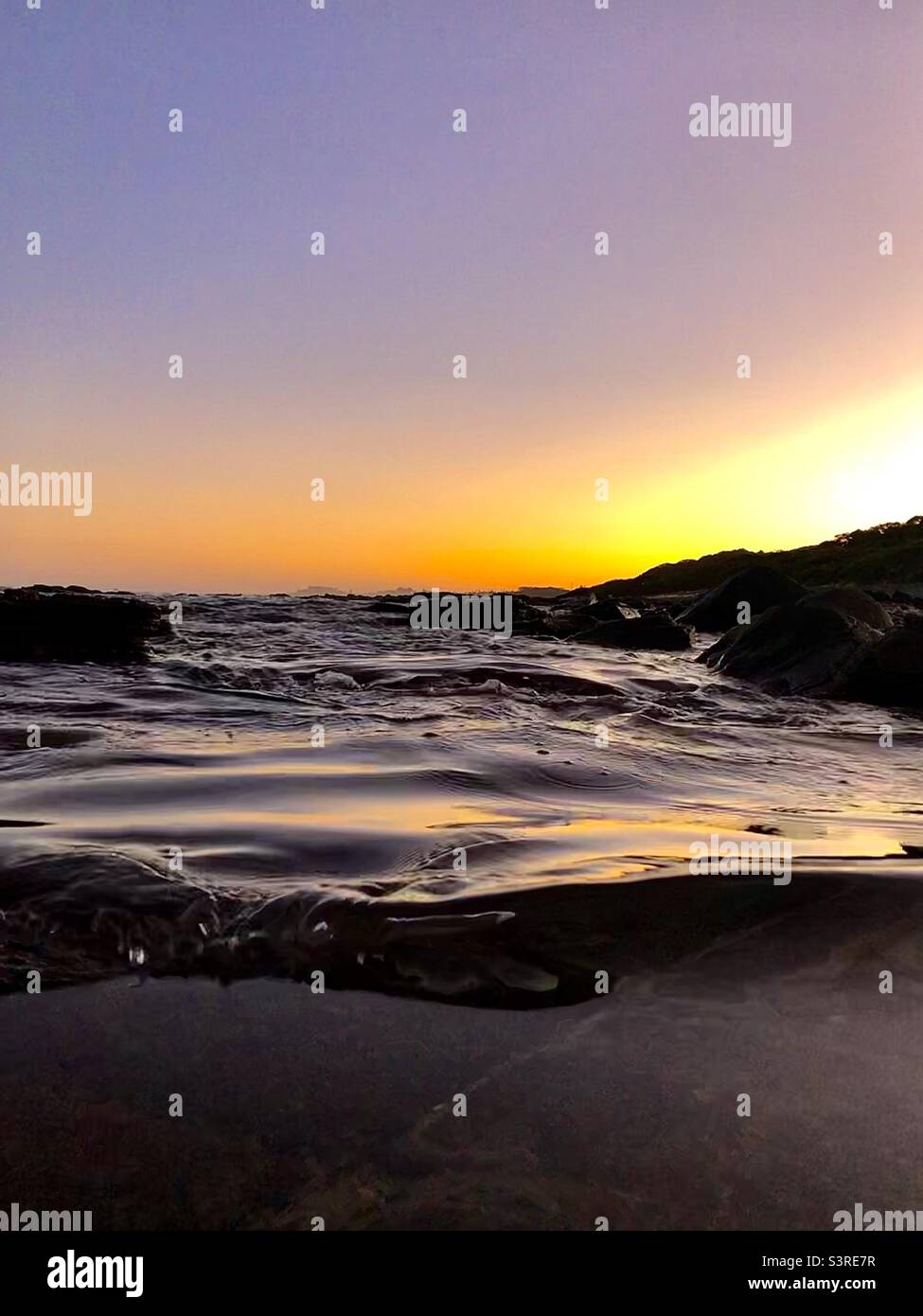 Glassy water sunset reflection hi-res stock photography and images - Alamy