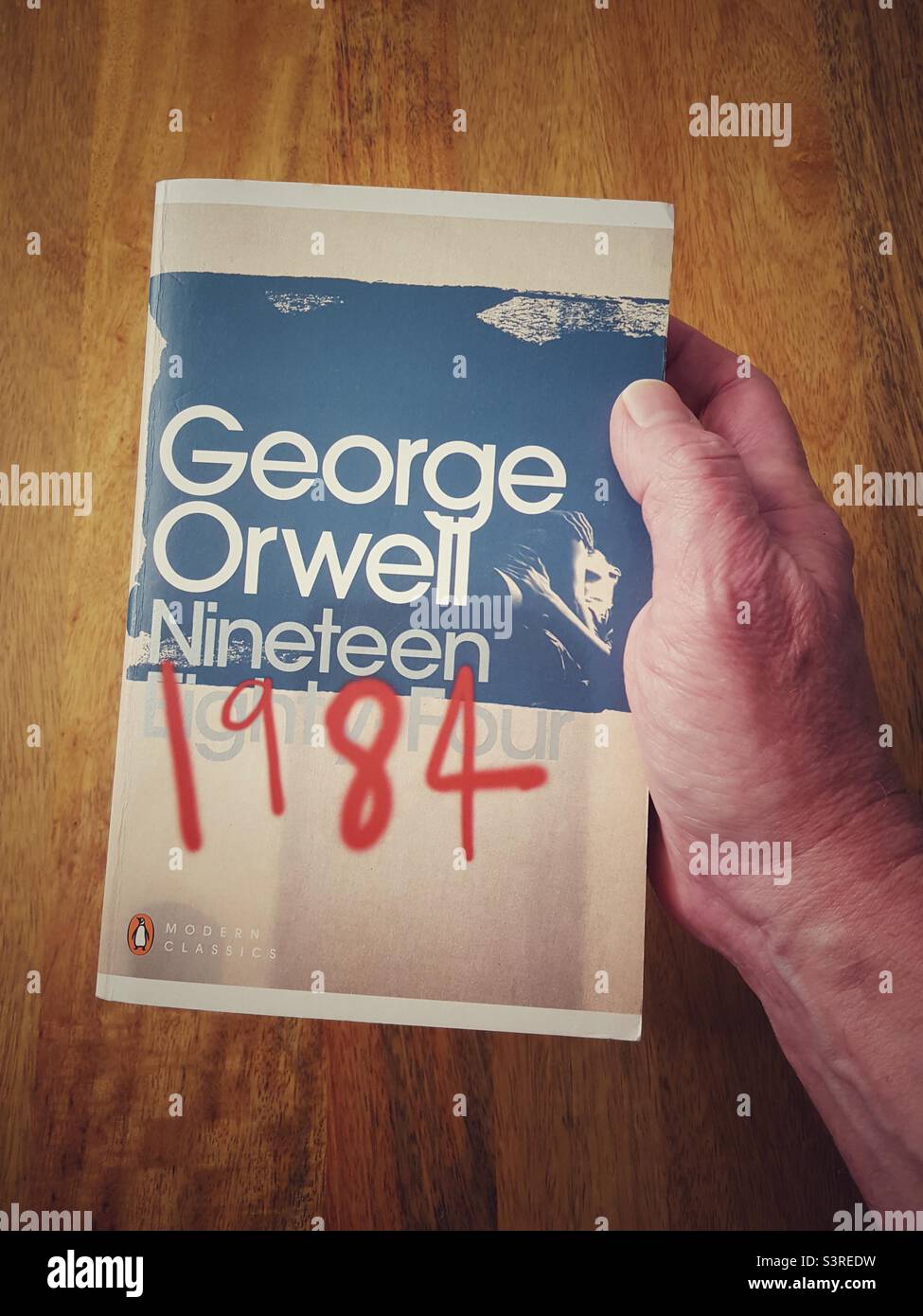 George orwell 1984 book hi-res stock photography and images - Alamy