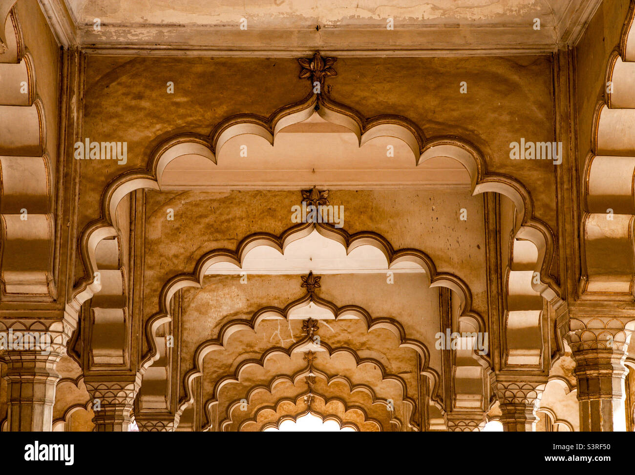 Indian palace archways hi-res stock photography and images - Alamy