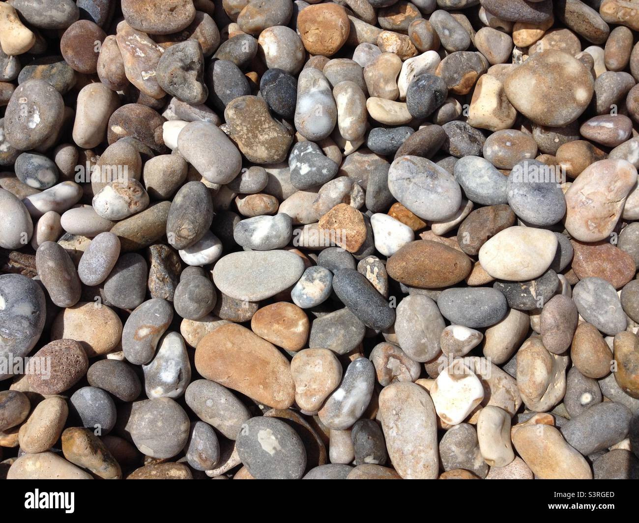 Shingles beach hi-res stock photography and images - Alamy