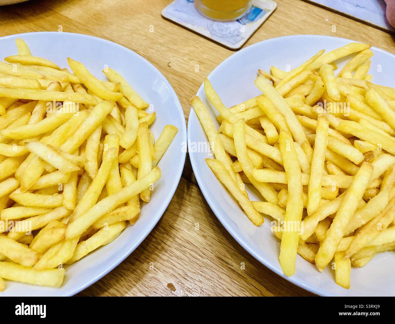 Skinny fat plate hi-res stock photography and images - Alamy