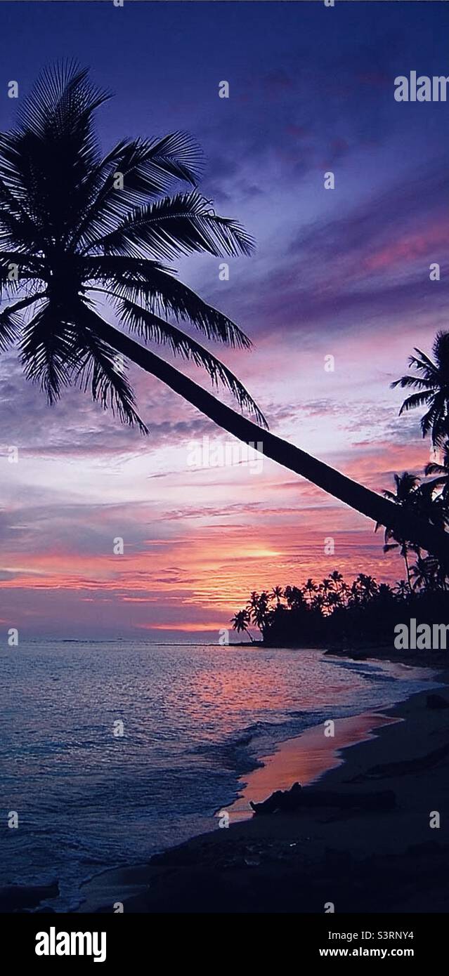 Hawaii sunset ocean hi-res stock photography and images - Alamy