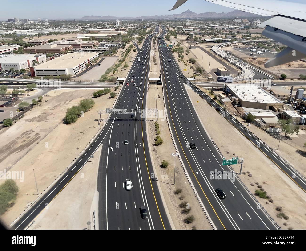 Photo of highway hi-res stock photography and images - Alamy