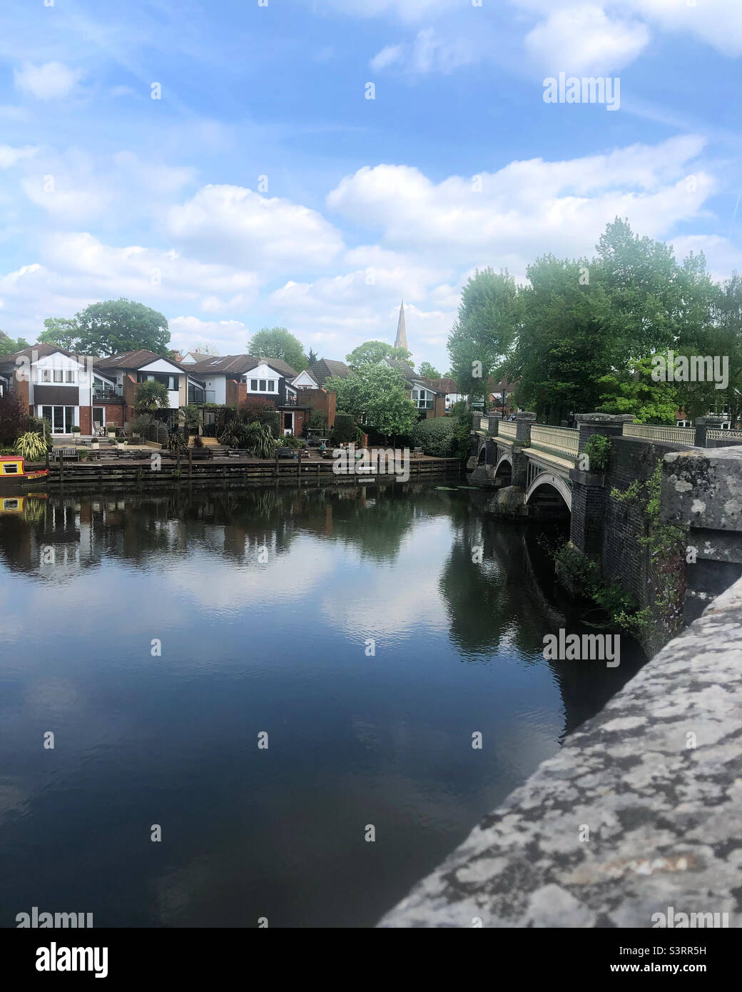 Weybridge and view hi-res stock photography and images - Alamy
