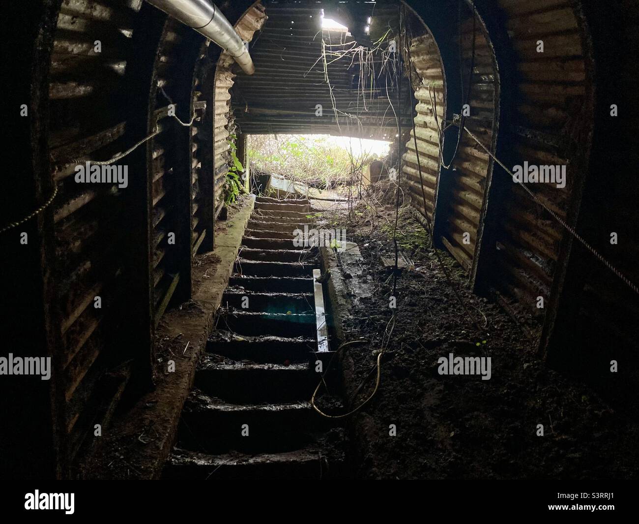 Ww2 shelter hi-res stock photography and images - Alamy