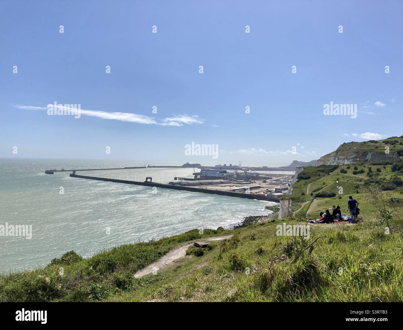 The white cliffs of Dover overlooking the harbour Stock Photo - Alamy